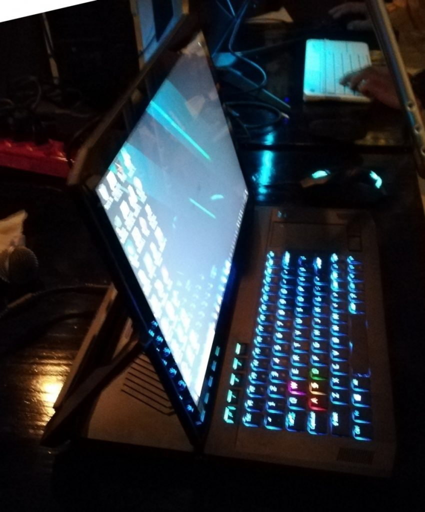 Predator Triton 900 Convertible Gaming Laptop with Four Display Modes ...