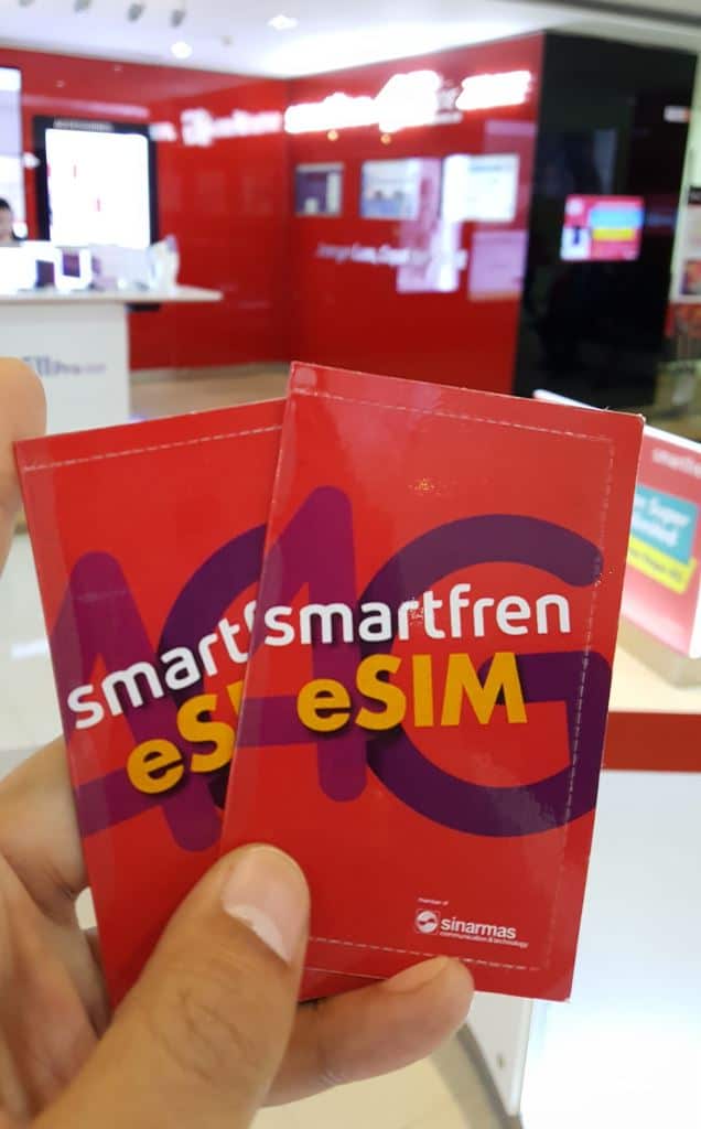 Smartfren Becomes the First Operator to Adopt eSIM Technology in ...