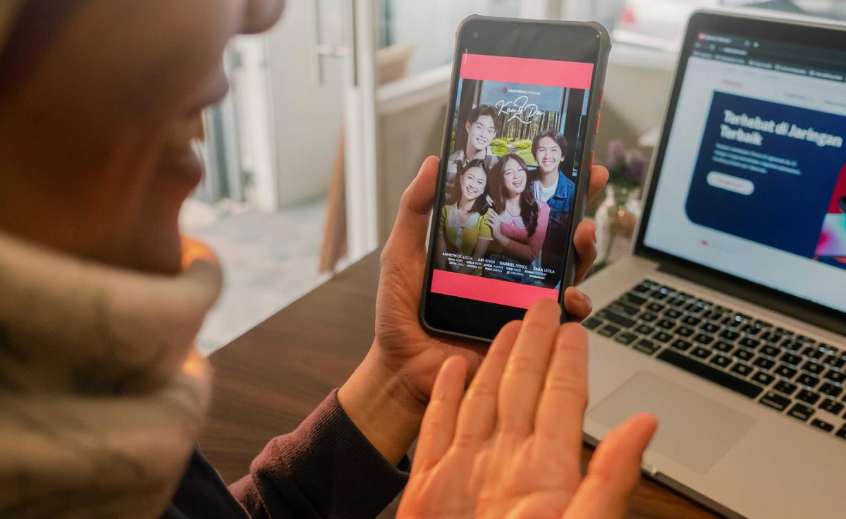 Telkomsel Rilis Sekuel "Kau dan Dia 2" di Maxstream