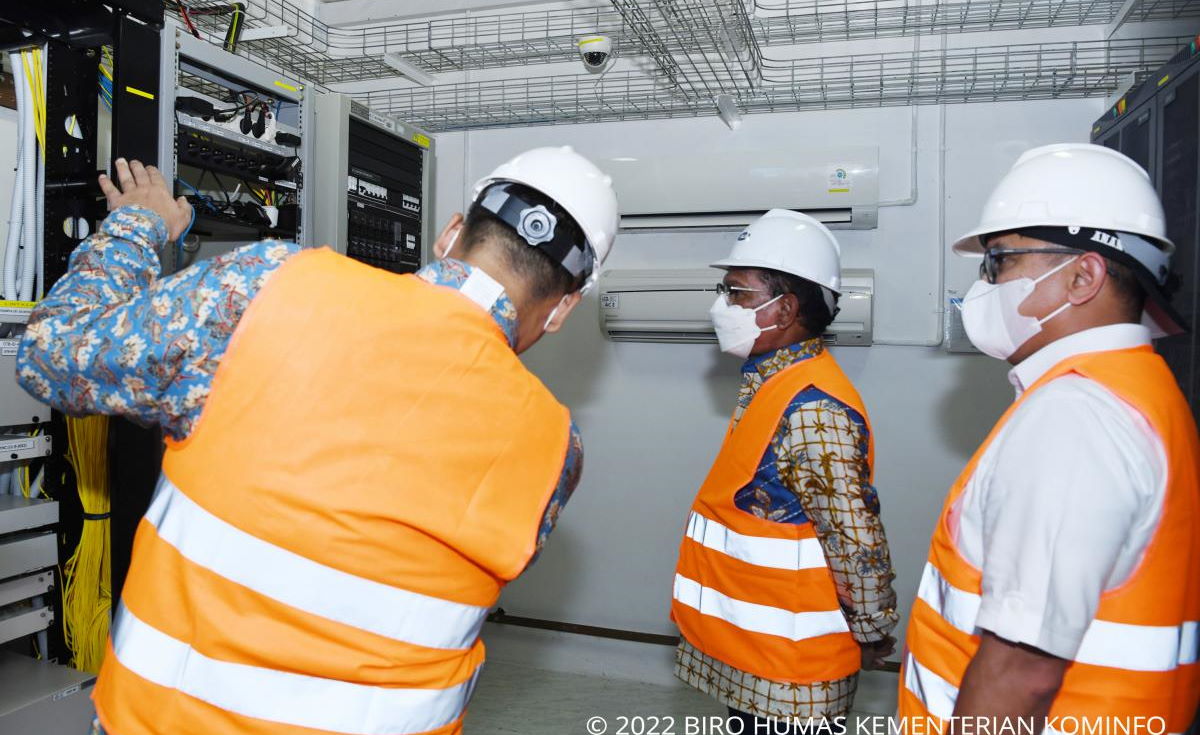 NOC Palapa Ring West Ready to Become Gateway for International Network ...