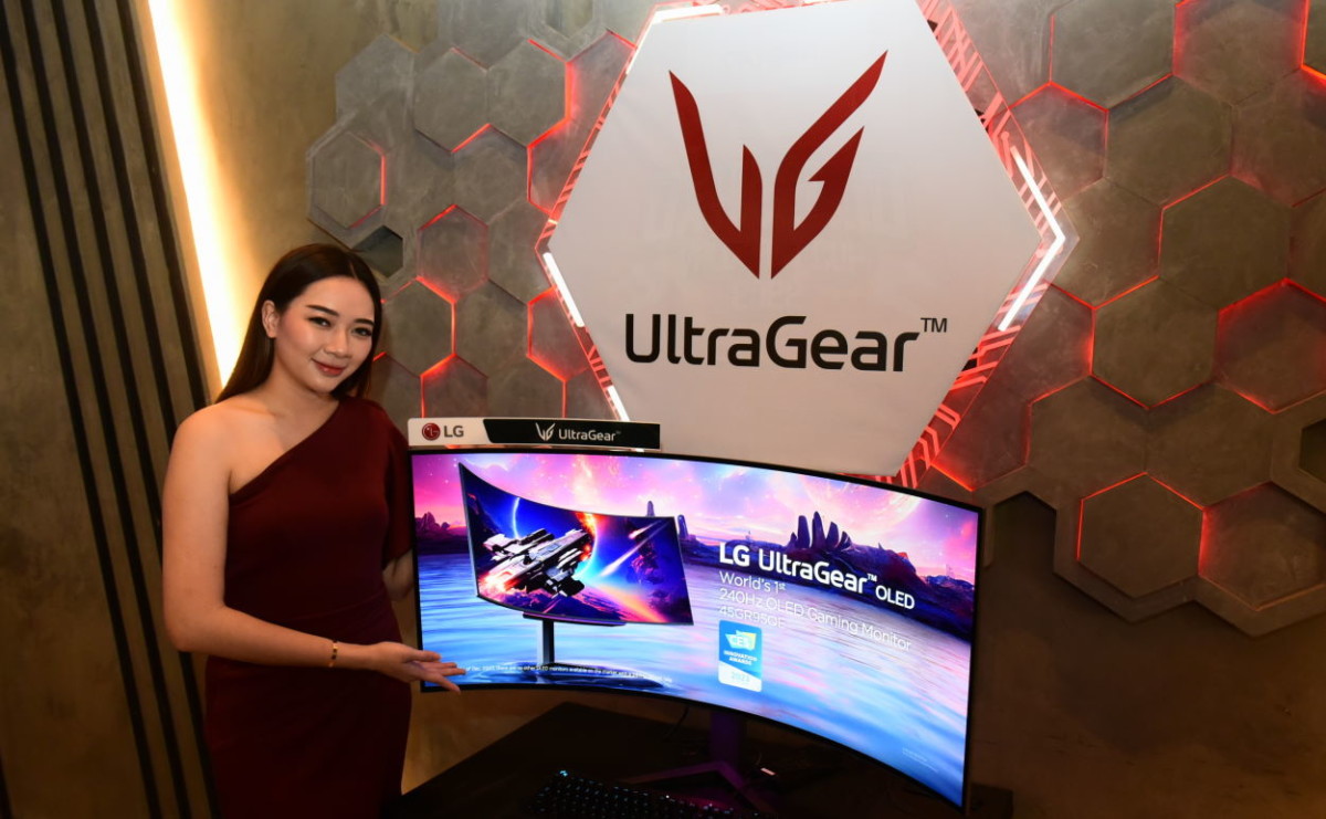 Monitor Gaming LG UltraGear OLED 240Hz Harga Mulai Rp17 Juta