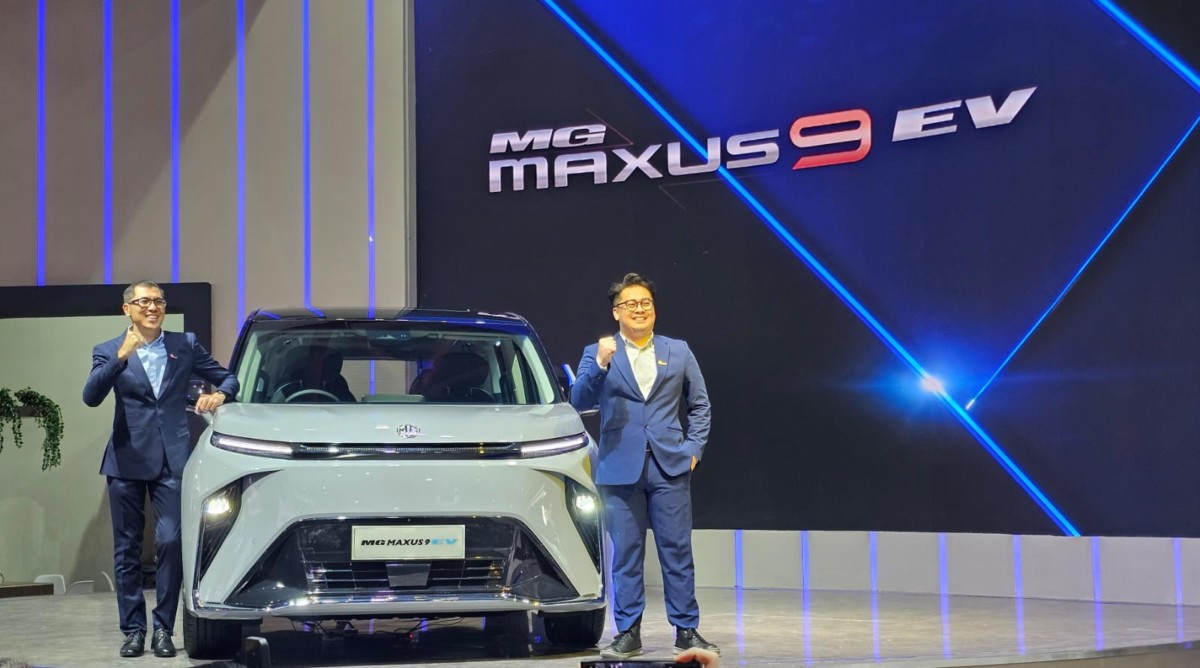 MG Maxus 9, Premium Electric Car with 7 Passenger Capacity!