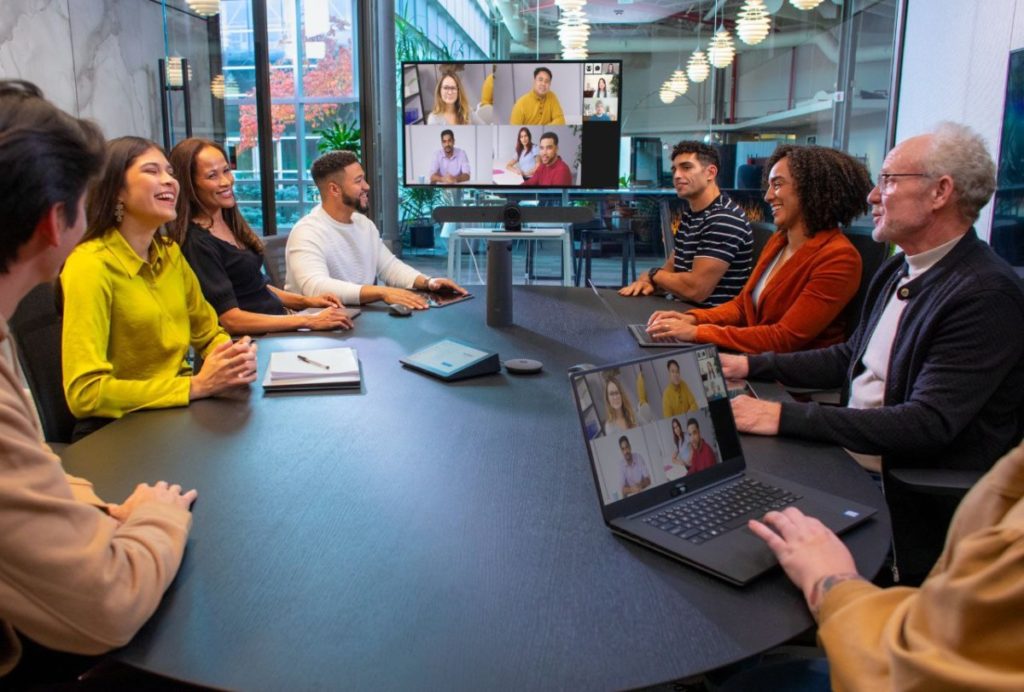 Logitech Video Conferencing Uses AI, Helps Make Work Easier - Gizmologi.id