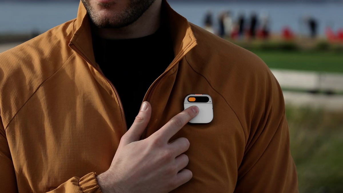 Humane AI Pin Review Starts to Emerge, Considered Not Yet Able to ...