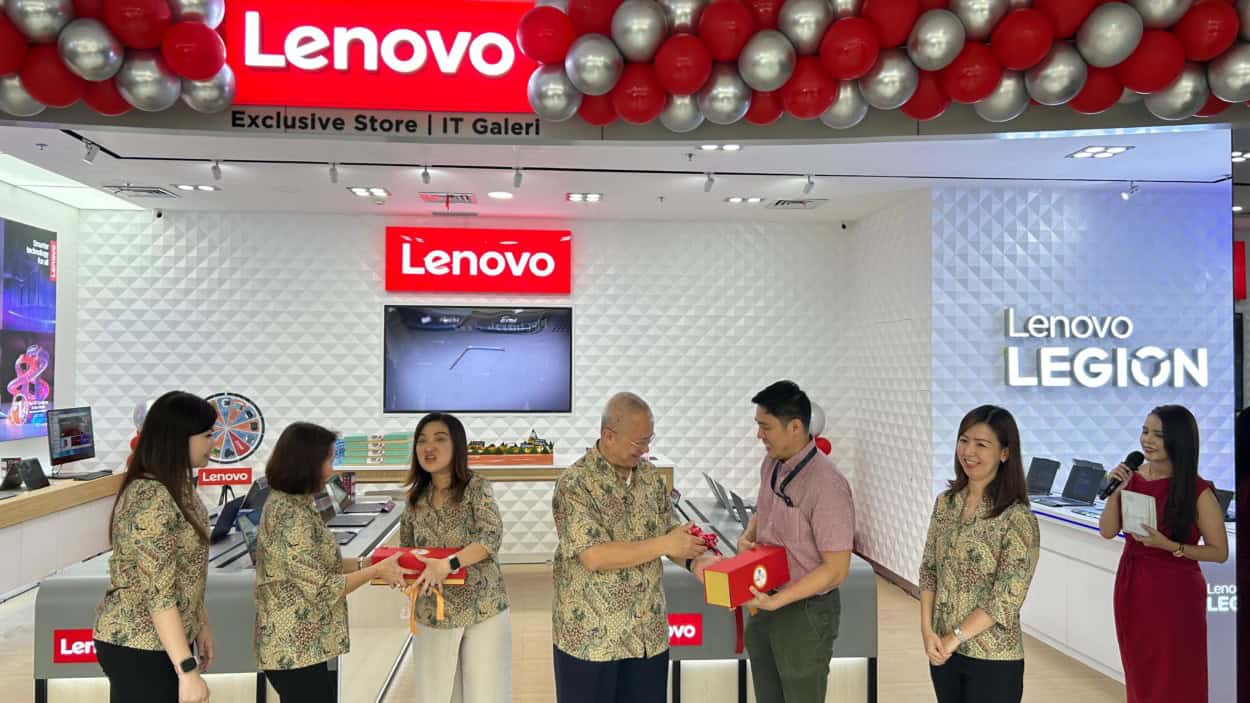 Lenovo Buka Exclusive Store Pertama di Depok Bersama IT - Gizmologi.id